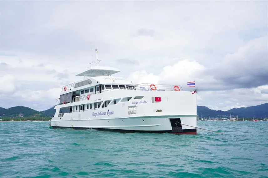 Deep Andaman Queen Liveaboard, Thailand | Giant Stride